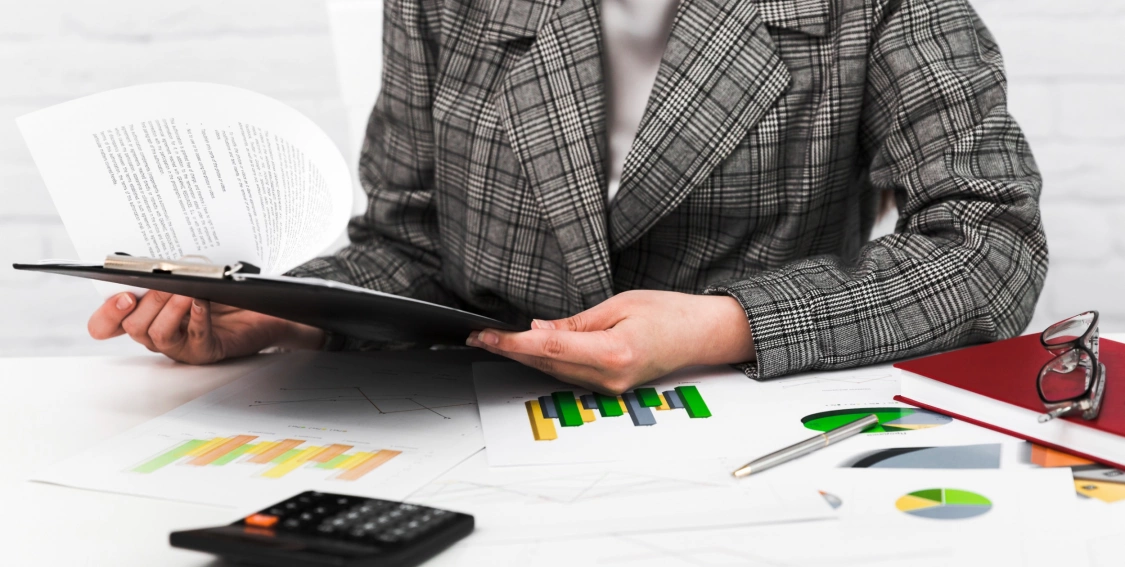 Umsatz berechnen – Definition, Brutto- & Nettoumsatz einfach erklärt